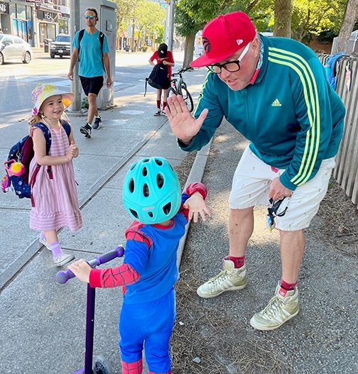 Tears and hugs as as Beach crossing guard Paul Belyea says goodbye to ...